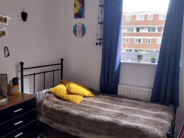 Room at Westbridge Road, Greater London