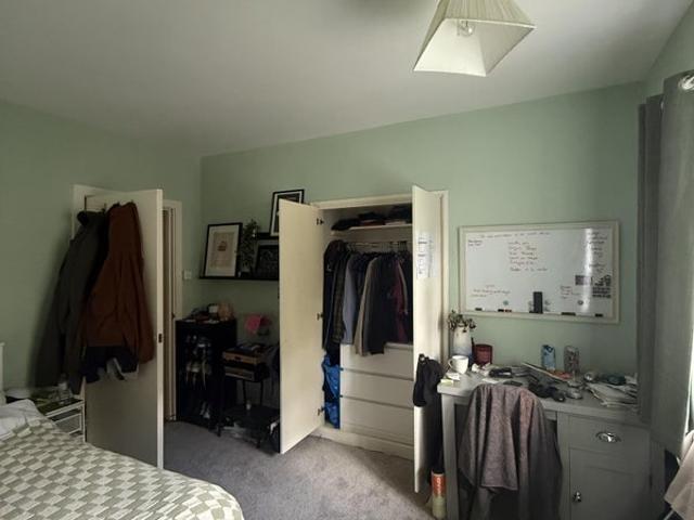 Room at Westbridge Road, Greater London