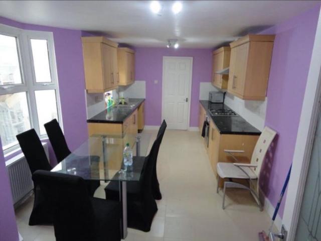 Room at Westbury Road, Greater London