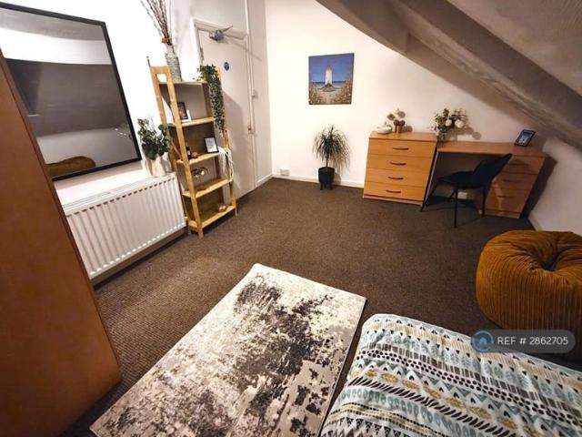 Room at Westbury Street, Swansea