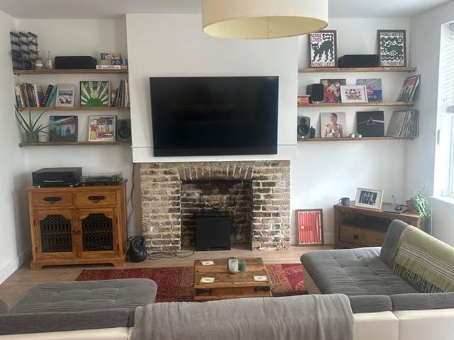 Room at Westcombe Hill, Greater London