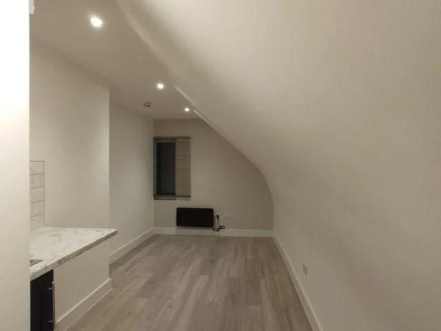 Room at Westcote Road, Greater London