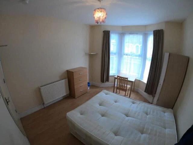 Room at Westdown Road, Greater London