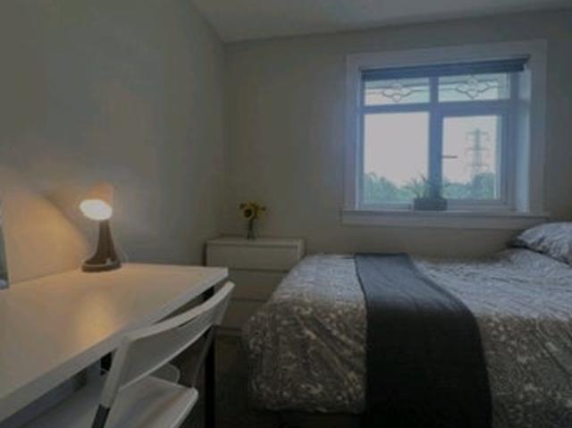 Room at Wester Common Drive, Glasgow