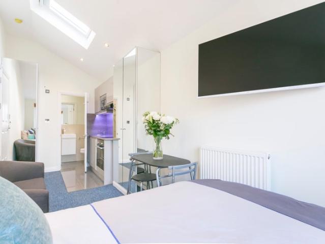 Room at Western Avenue, Greater London