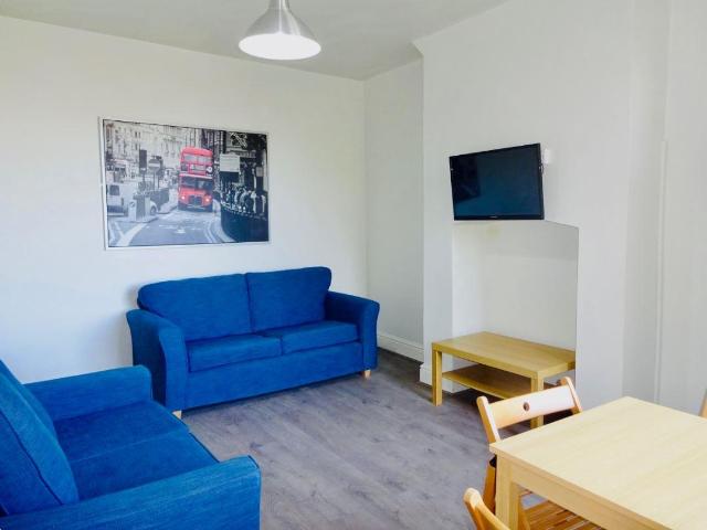 Room at Western Road, Sheffield