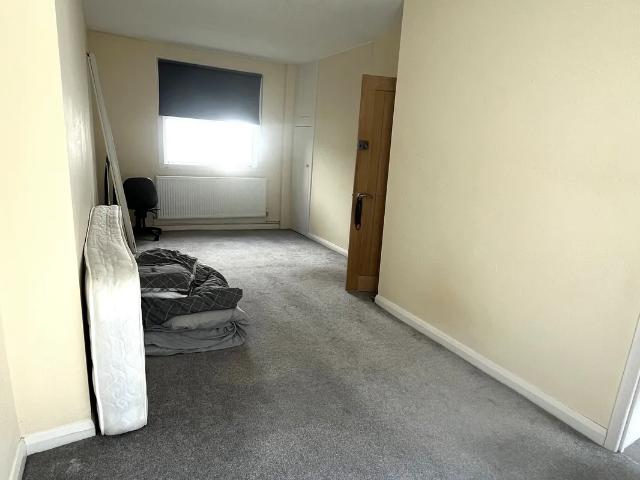 Room at Western Road, St Leonards