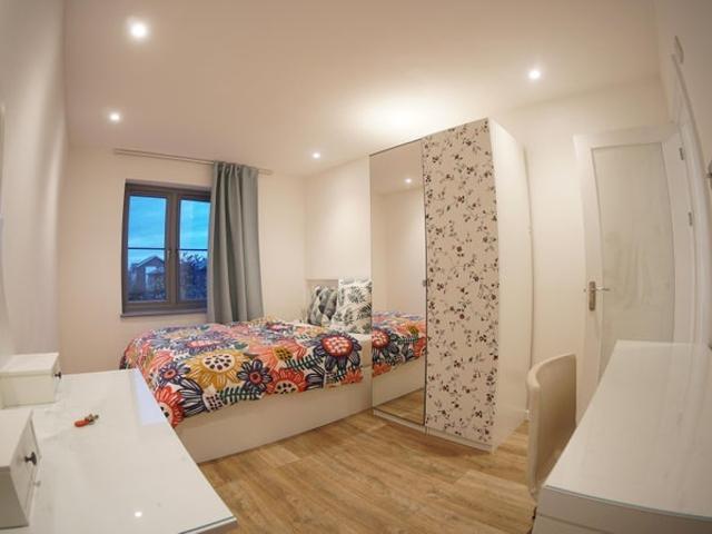 Room at Westferry Road, Greater London
