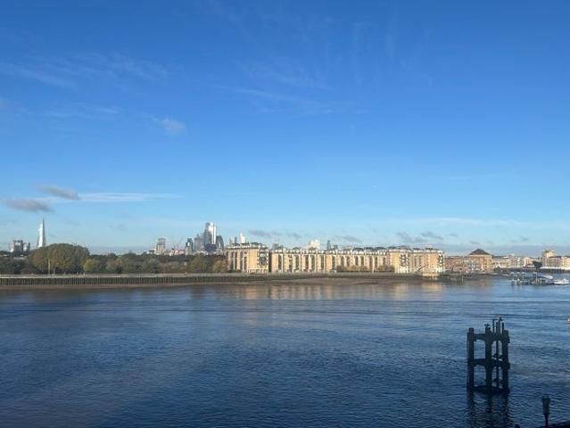 Room at Westferry Road, Greater London