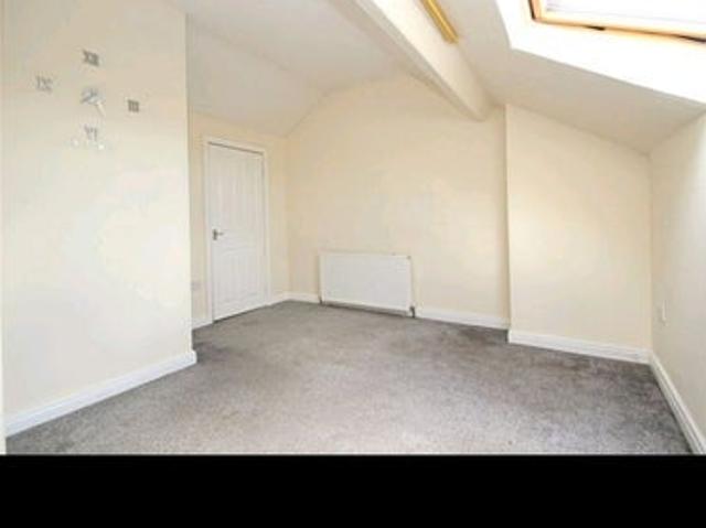 Room at Westfield Lane, Wakefield
