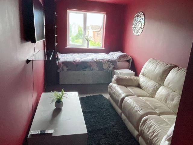 Room at Westminster Avenue, Tameside