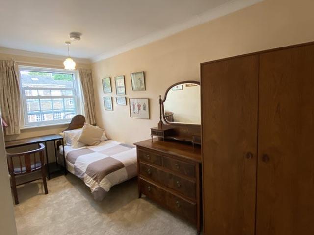 Room at Westmoreland Place, Greater London