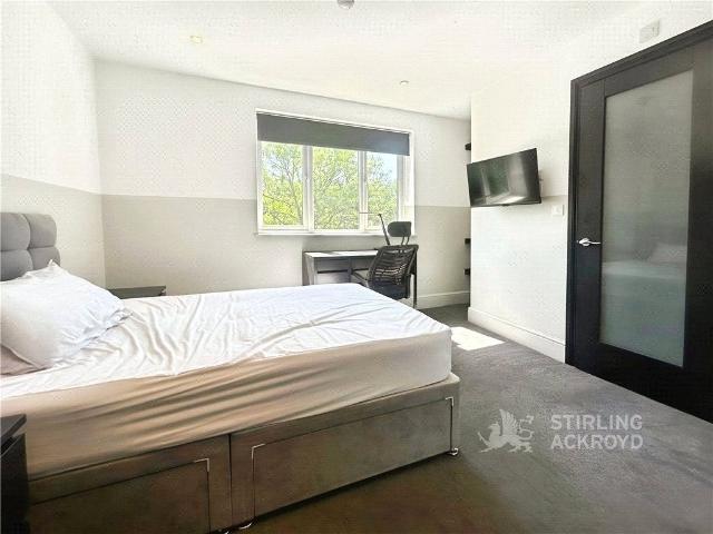 Room at Weston Road, Guildford