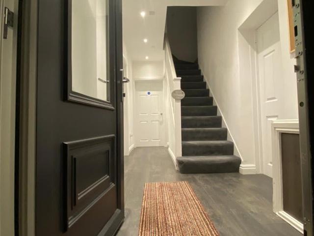 Room at Weymoor Road, Birmingham