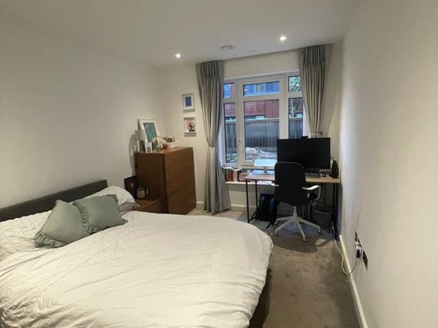 Room at Wharf Road, Greater London