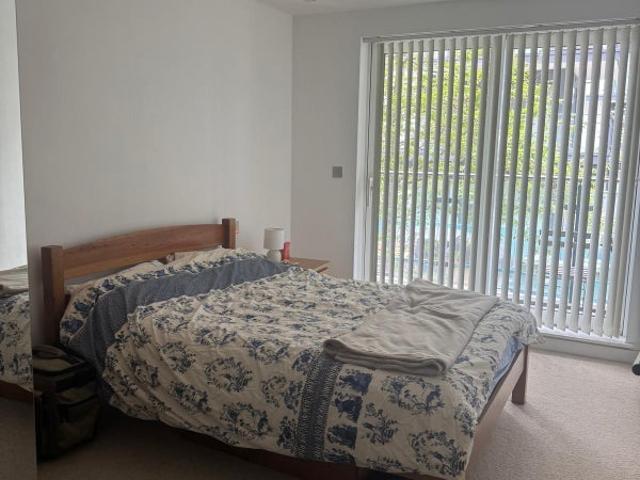 Room at Wharf Street, Greater London