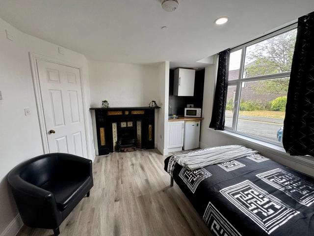 Room at Wharfedale Street, Sandwell