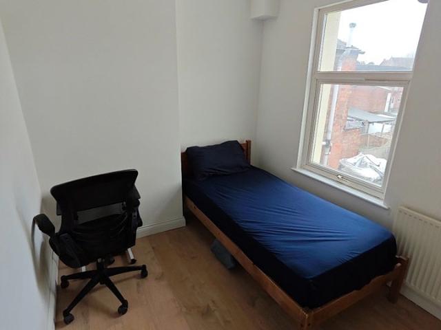 Room at Wharncliffe Road, Charnwood