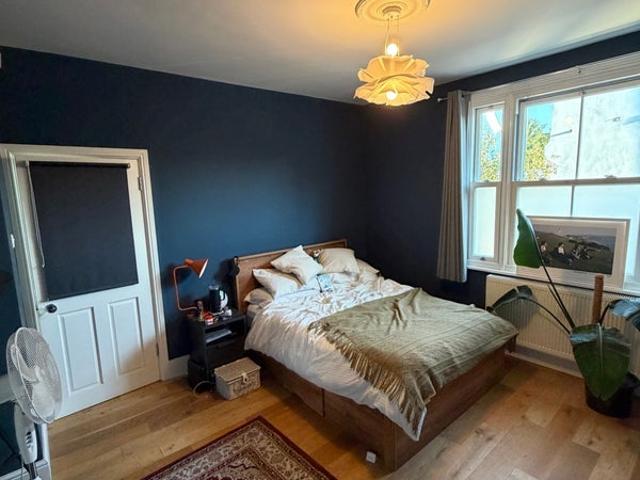 Room at Whateley Road, Greater London