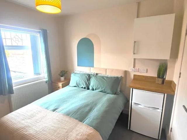 Room at Wheat Street, Nuneaton and Bedworth