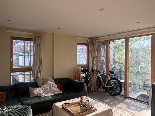 Room at Whiston Road, Greater London