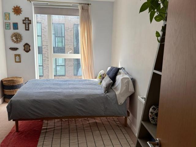 Room at Whiston Road, Greater London