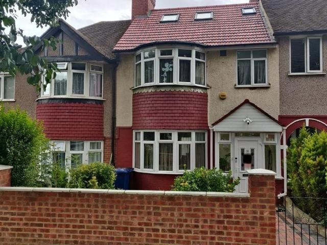 Room at Whitton Avenue West, Greater London