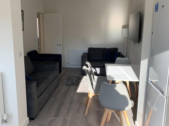 Room at Whitton Dene, Greater London