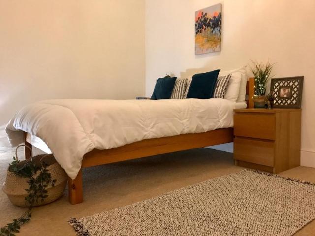 Room at Whitworth Road, Greater London