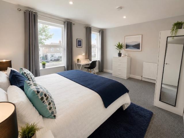 Room at Whitworth Road, Swindon