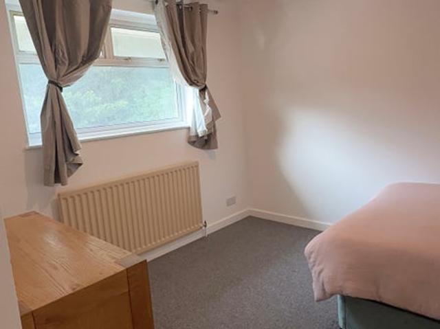 Room at Whitchurch Lane, Bristol
