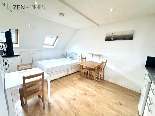 Room at White Hart Lane, Greater London