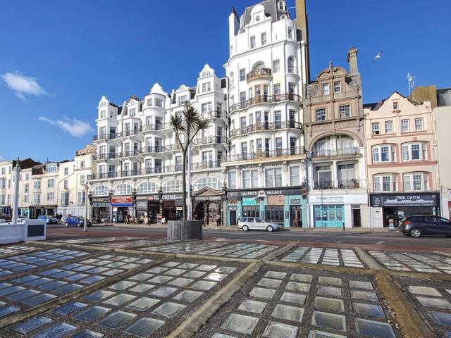 Room at White Rock, St Leonards