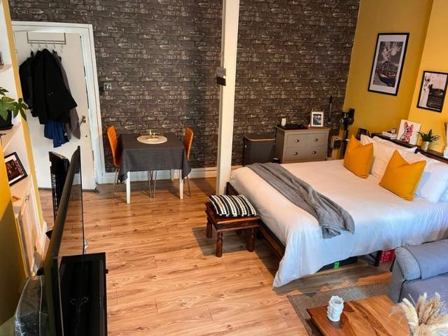 Room at Whitecross Street, Greater London