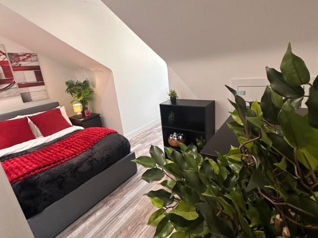 Room at Whitehall Road, Greater London