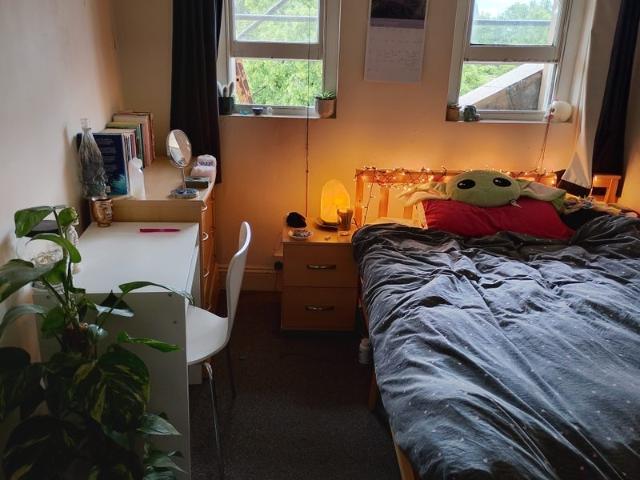 Room at Whiteladies Road, Bristol