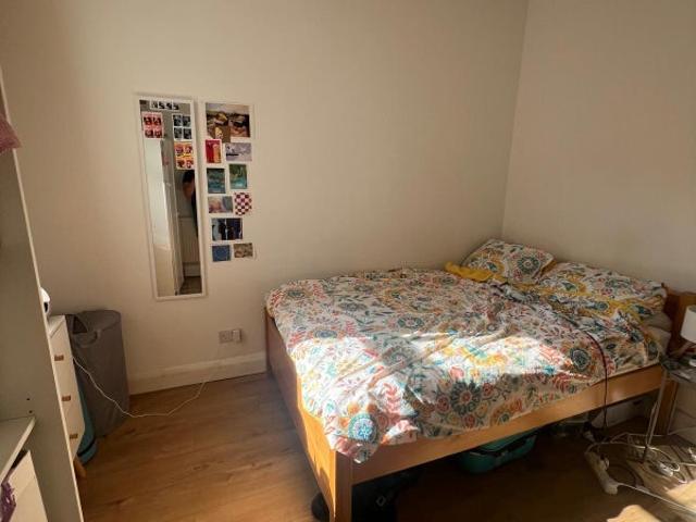 Room at Whitfield Road, Greater London