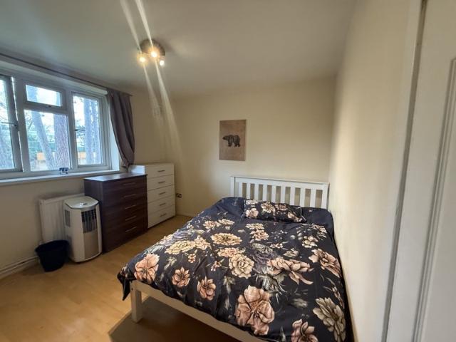 Room at Whitnell Way, Greater London
