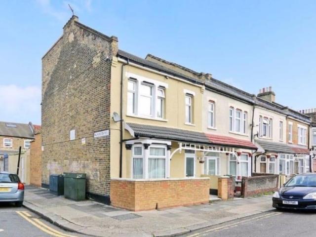 Room at Whyteville Road, Greater London