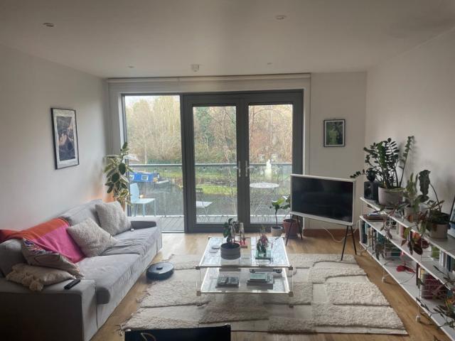 Room at Wick Lane, Greater London