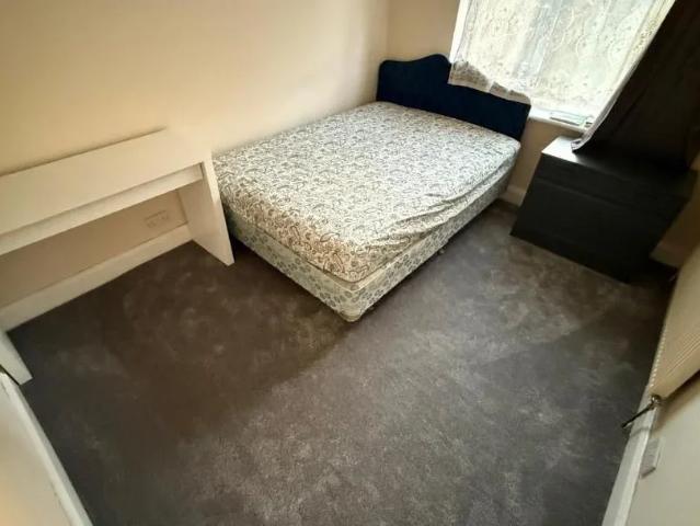 Room at Wickham Close, Greater London