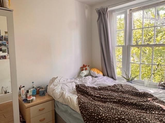 Room at Wickham Street, Greater London