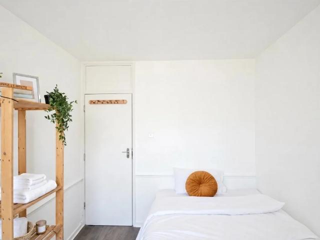 Room at Wickham Street, Greater London