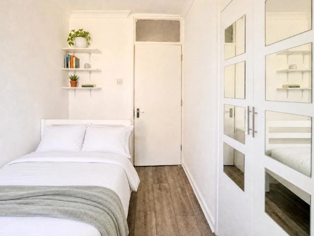 Room at Wickham Street, Greater London