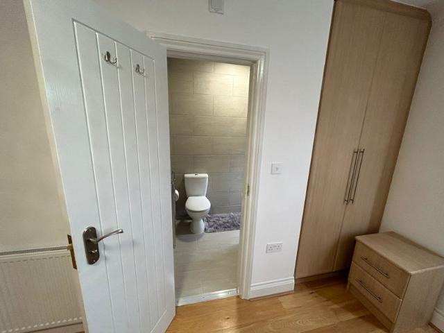 Room at Wickliffe Gardens, Greater London