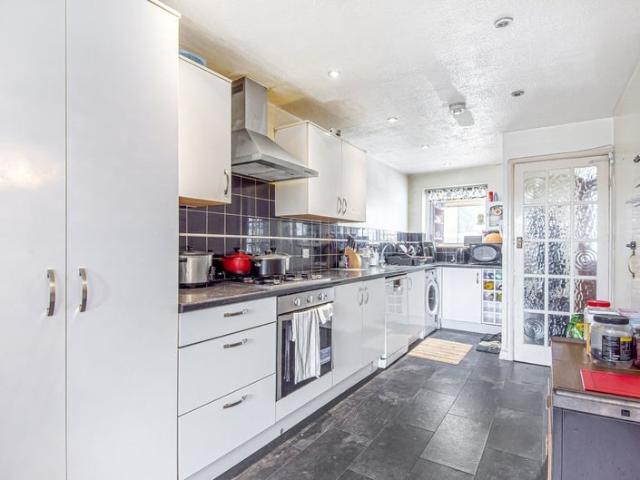 Room at Wilmington Avenue, Greater London