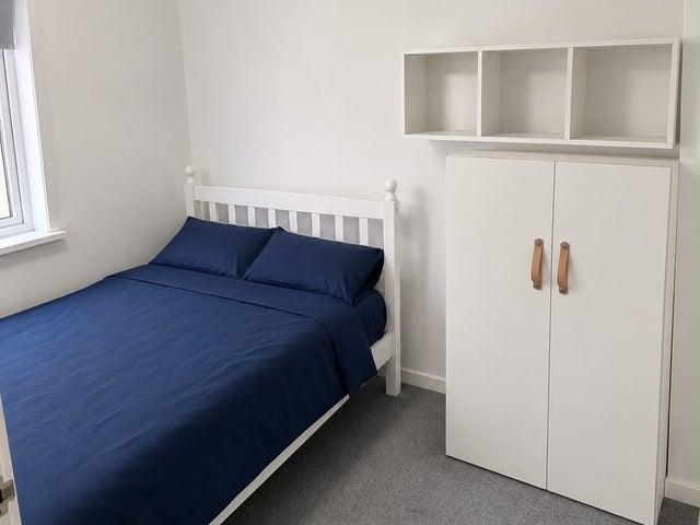 Room at Wilmot Road, Greater London