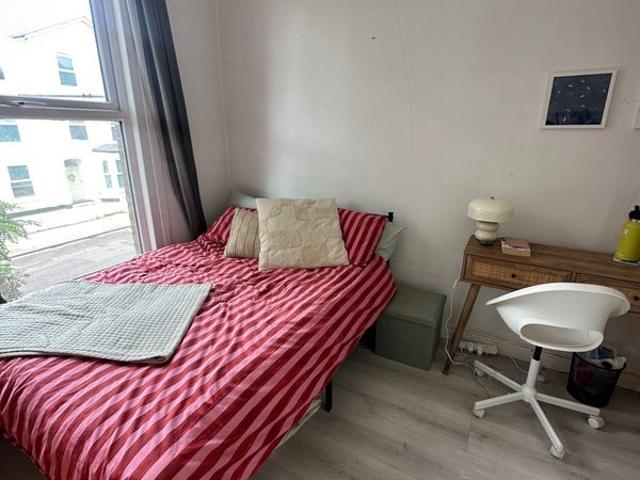 Room at Wilberforce Road, Greater London