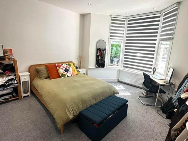 Room at Wilberforce Road, Greater London