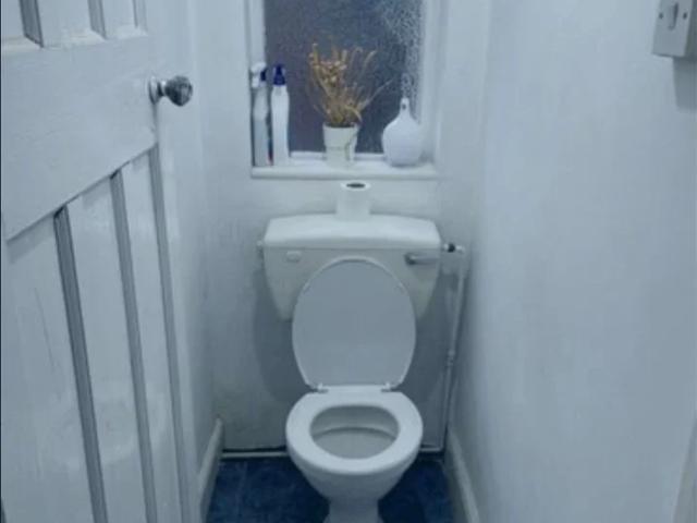 Room at Wilbraham Road, Manchester